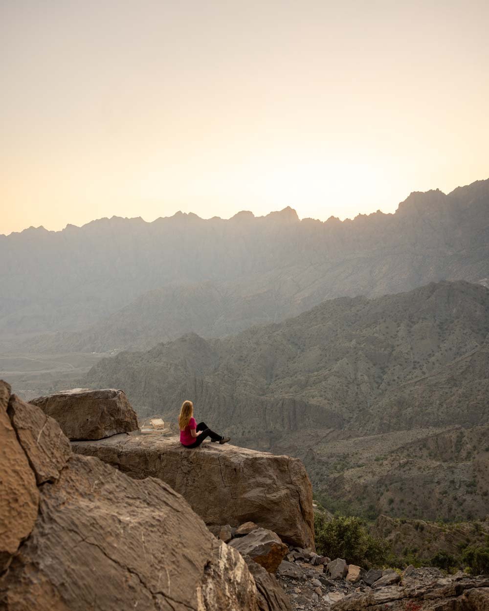 Wakan Village – Explore the Hidden Gem of Oman - Pink Stone